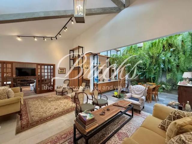 Casa / Sobrado para Venda em São Paulo/SP Alto da Boa Vista 4 Quartos
