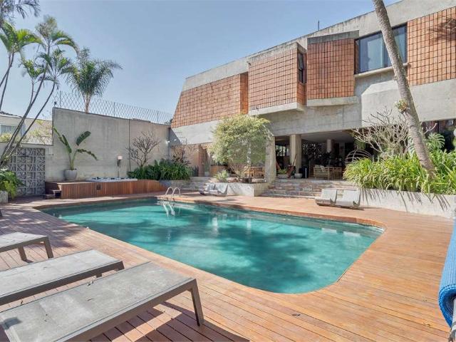 Casa / Sobrado para Venda em São Paulo/SP Alto da Boa Vista 4 Quartos