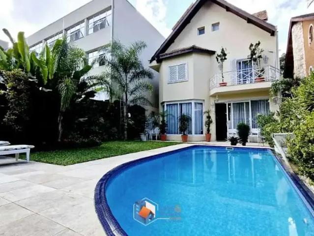 Casa / Sobrado para Venda em São Paulo/SP Alto da Boa Vista 4 Quartos