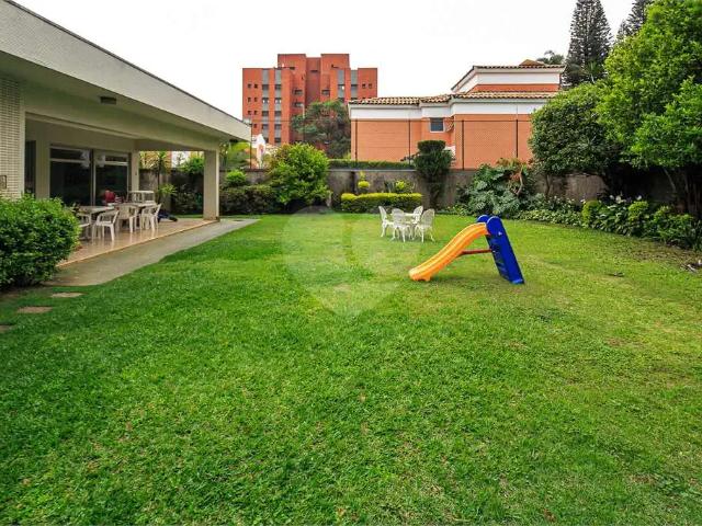 Casa / Sobrado para Venda em São Paulo/SP Santo Amaro 4 Quartos