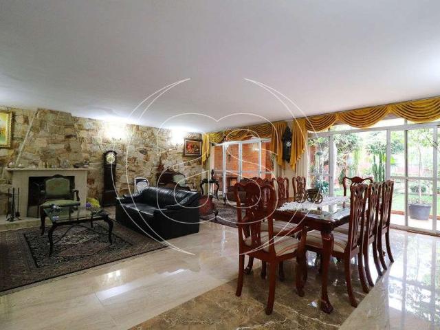 Casa / Sobrado para Venda em São Paulo/SP Alto da Boa Vista 4 Quartos