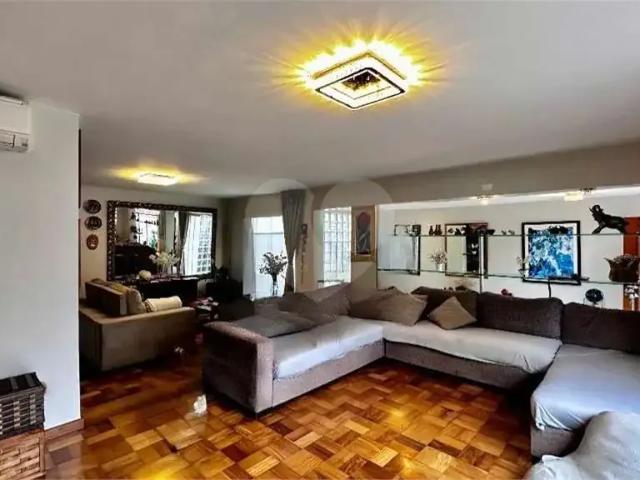 Casa / Sobrado para Venda em São Paulo/SP Alto da Boa Vista 4 Quartos
