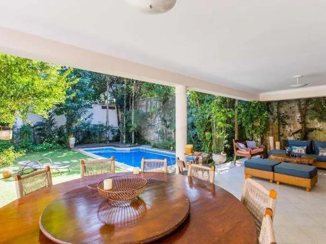 Casa / Sobrado para Venda em São Paulo/SP Alto da Boa Vista 4 Quartos