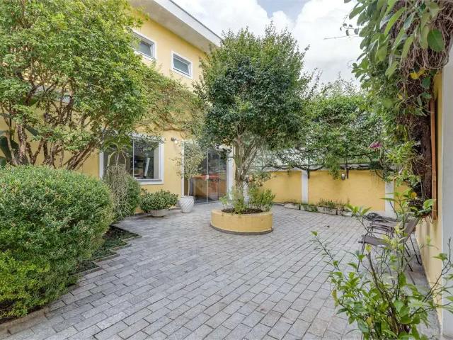 Casa / Sobrado para Venda em São Paulo/SP Alto da Boa Vista 4 Quartos