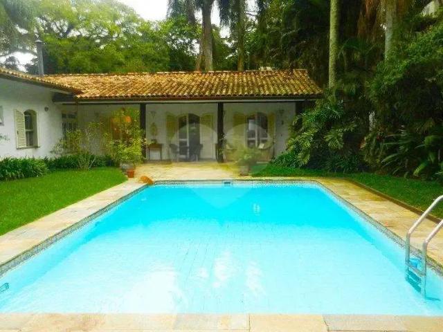 Casa / Sobrado para Venda em São Paulo/SP Alto da Boa Vista 4 Quartos