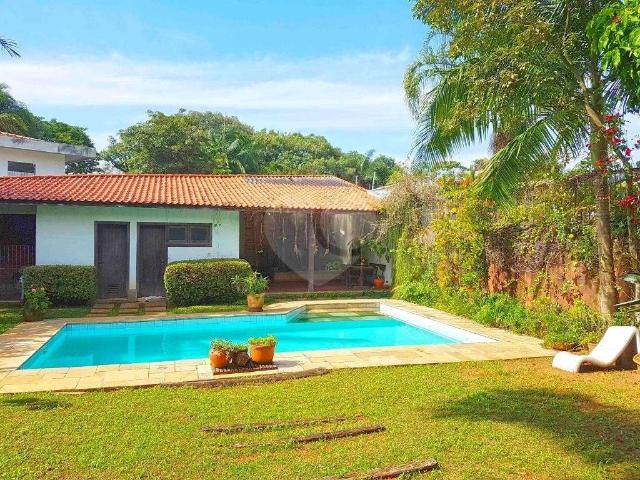 Casa / Sobrado para Venda em São Paulo/SP Alto da Boa Vista 4 Quartos