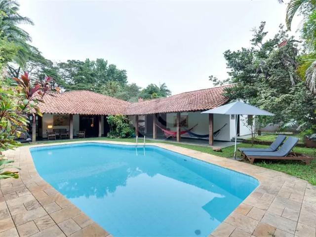 Casa / Sobrado para Venda em São Paulo/SP Alto da Boa Vista 4 Quartos