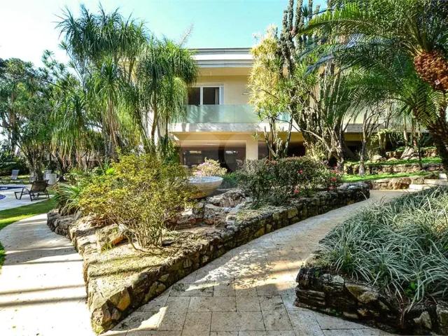 Casa / Sobrado para Venda em São Paulo/SP Alto da Boa Vista 5 Quartos