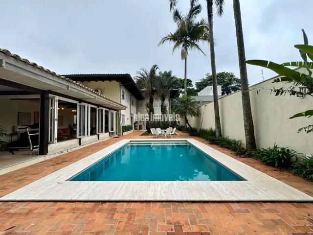 Casa / Sobrado para Venda em São Paulo/SP Alto da Boa Vista 5 Quartos