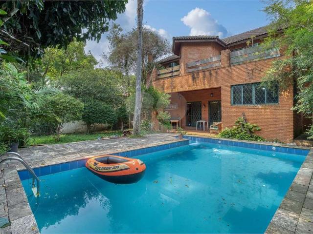 Casa / Sobrado para Venda em São Paulo/SP Jardim Petrópolis 6 Quartos