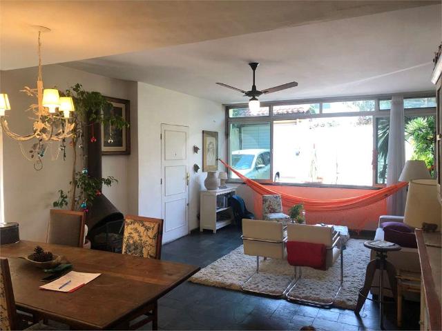 Casa / Sobrado para Venda em São Paulo/SP Alto da Boa Vista 3 Quartos