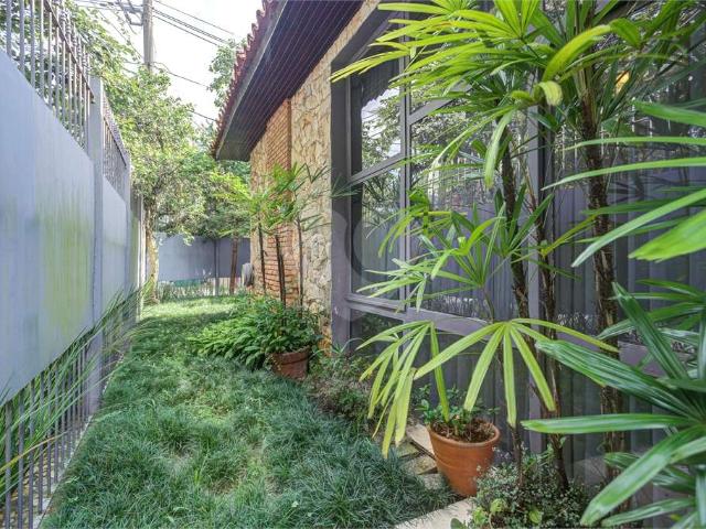 Casa / Sobrado para Venda em São Paulo/SP Santo Amaro 3 Quartos