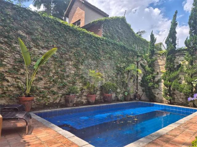 Casa / Sobrado para Venda em São Paulo/SP Alto da Boa Vista 3 Quartos