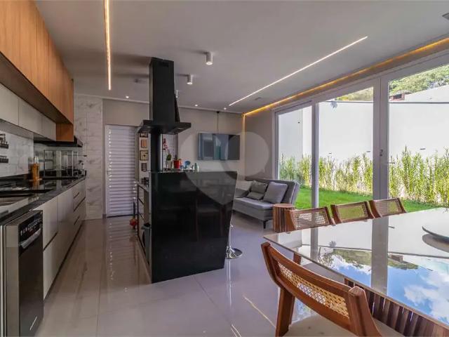 Casa / Sobrado para Venda em São Paulo/SP Alto da Boa Vista 3 Quartos