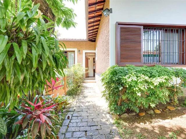 Casa / Sobrado para Venda em São Paulo/SP Alto da Boa Vista 3 Quartos