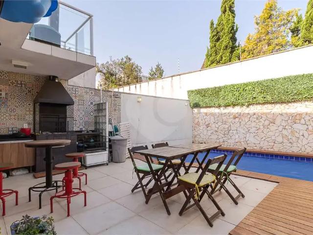 Casa / Sobrado para Venda em São Paulo/SP Alto da Boa Vista 3 Quartos