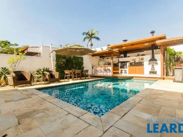 Casa / Sobrado para Venda em São Paulo/SP Alto de Pinheiros 4 Quartos