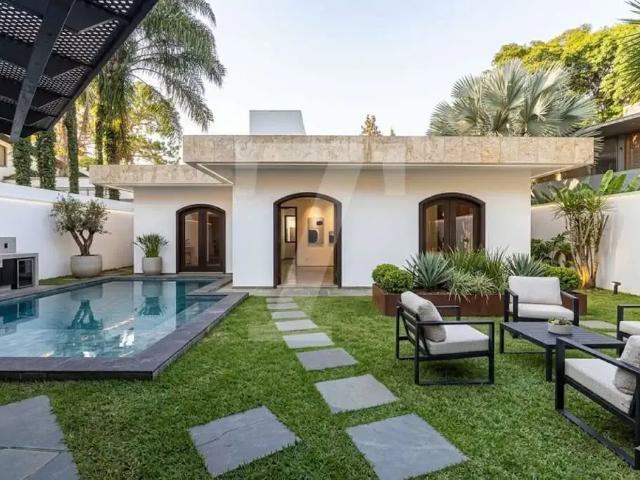 Casa / Sobrado para Venda em São Paulo/SP Alto de Pinheiros 4 Quartos