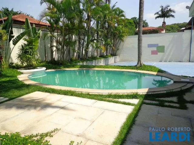 Casa / Sobrado para Venda em São Paulo/SP Alto de Pinheiros 4 Quartos