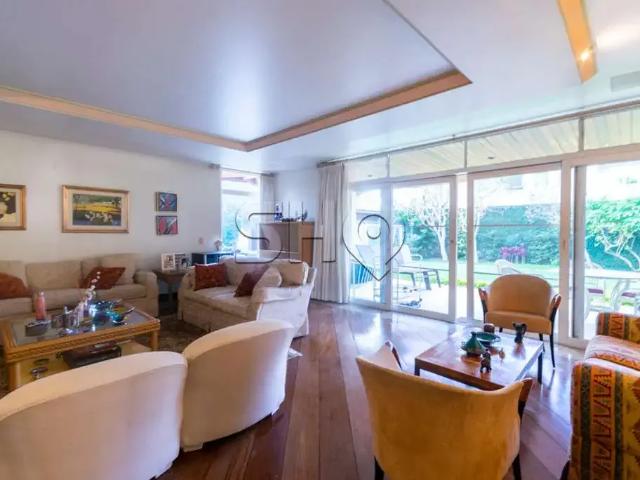 Casa / Sobrado para Venda em São Paulo/SP Alto de Pinheiros 4 Quartos