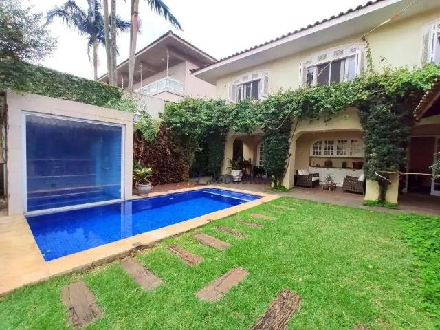 Casa / Sobrado para Venda em São Paulo/SP Alto de Pinheiros 4 Quartos