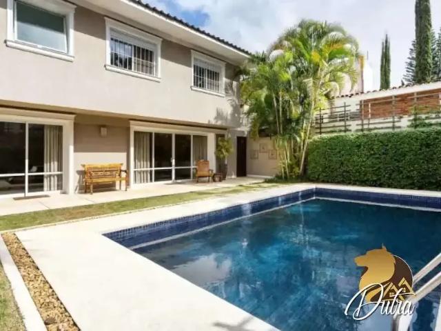 Casa / Sobrado para Venda em São Paulo/SP Alto de Pinheiros 4 Quartos
