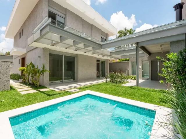 Casa / Sobrado para Venda em São Paulo/SP Alto de Pinheiros 4 Quartos
