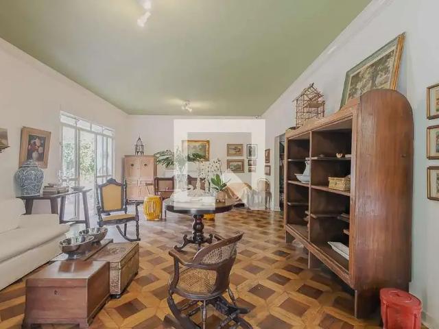 Casa / Sobrado para Venda em São Paulo/SP Alto de Pinheiros 4 Quartos