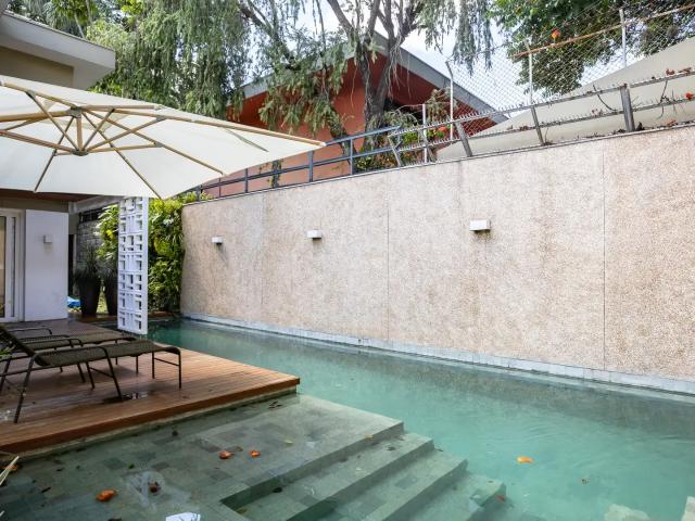 Casa / Sobrado para Venda em São Paulo/SP Alto de Pinheiros 4 Quartos