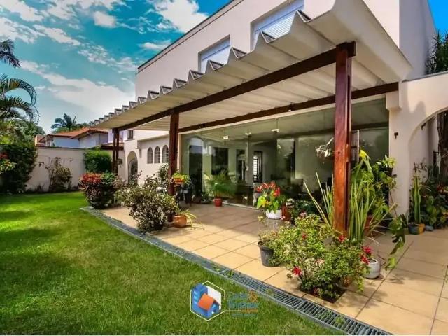 Casa / Sobrado para Venda em São Paulo/SP Alto de Pinheiros 4 Quartos