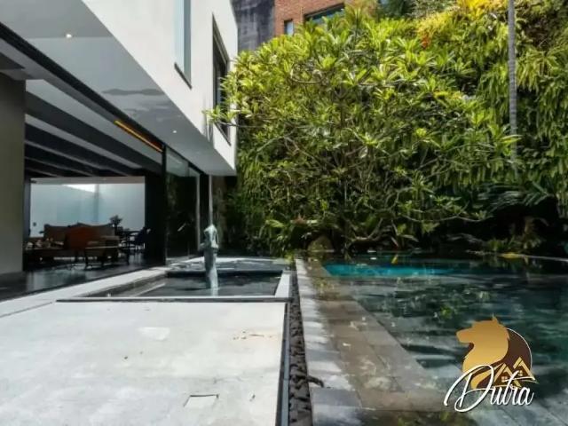 Casa / Sobrado para Venda em São Paulo/SP Alto de Pinheiros 4 Quartos