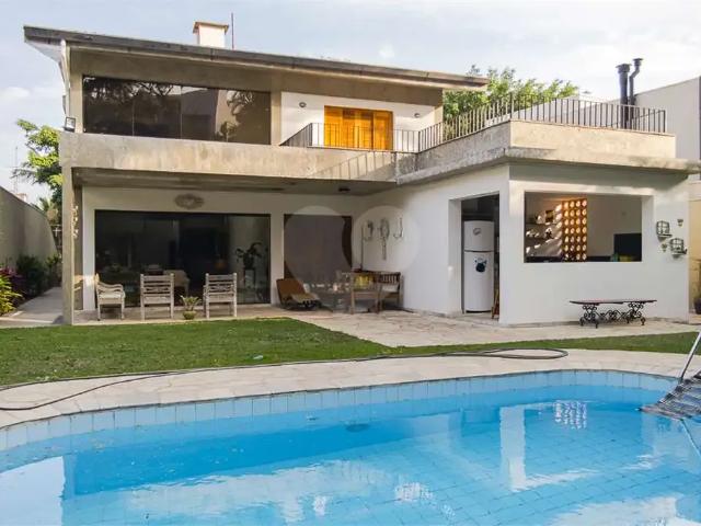 Casa / Sobrado para Venda em São Paulo/SP Alto de Pinheiros 4 Quartos