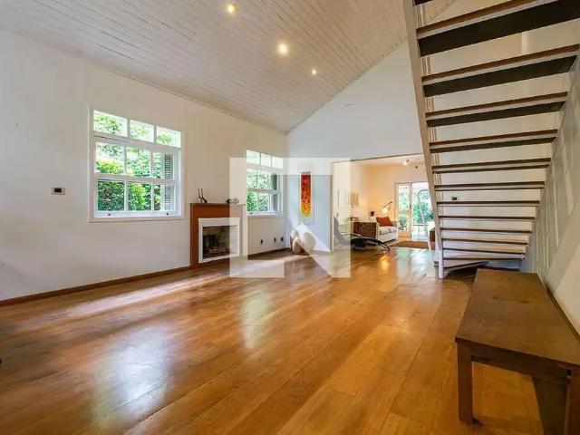 Casa / Sobrado para Venda em São Paulo/SP Alto de Pinheiros 4 Quartos