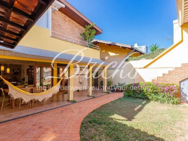 Casa / Sobrado para Venda em São Paulo/SP Alto de Pinheiros 4 Quartos