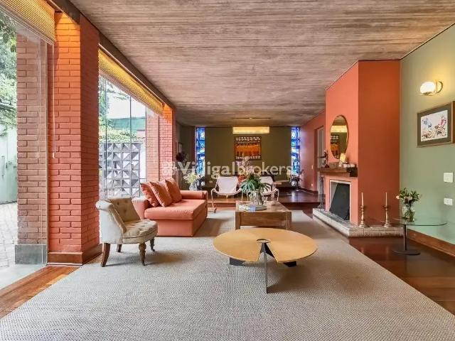 Casa / Sobrado para Venda em São Paulo/SP Alto de Pinheiros 4 Quartos