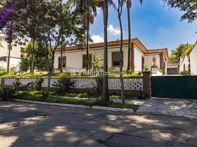 Casa / Sobrado para Venda em São Paulo/SP Alto de Pinheiros 4 Quartos