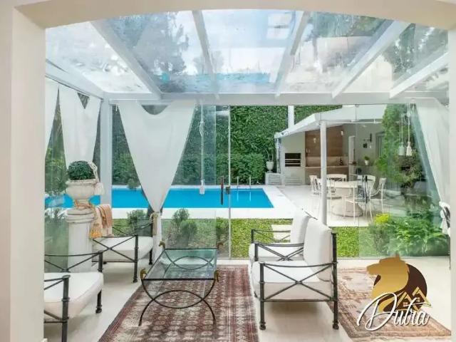 Casa / Sobrado para Venda em São Paulo/SP Alto de Pinheiros 4 Quartos