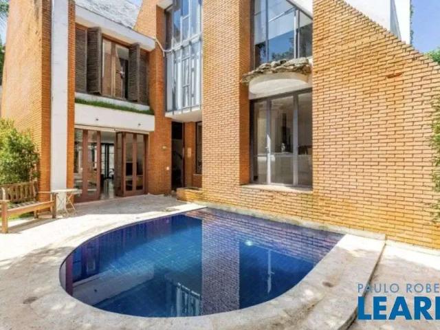 Casa / Sobrado para Venda em São Paulo/SP Alto de Pinheiros 4 Quartos