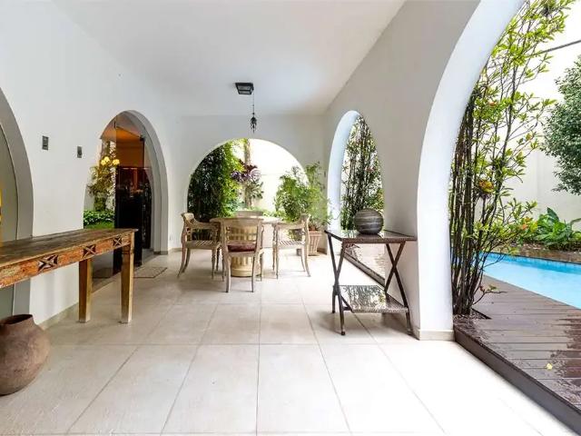 Casa / Sobrado para Venda em São Paulo/SP Alto de Pinheiros 4 Quartos