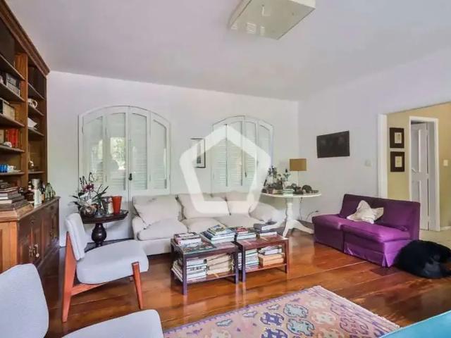 Casa / Sobrado para Venda em São Paulo/SP Alto de Pinheiros 4 Quartos