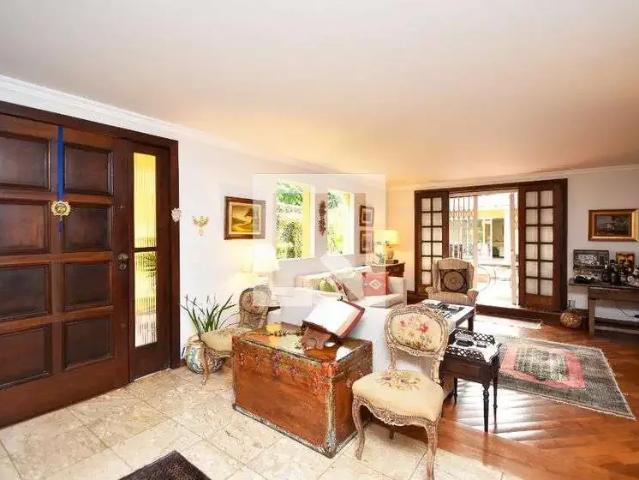 Casa / Sobrado para Venda em São Paulo/SP Alto de Pinheiros 4 Quartos