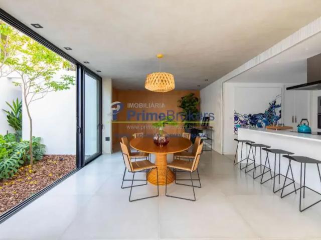 Casa / Sobrado para Venda em São Paulo/SP Alto de Pinheiros 4 Quartos