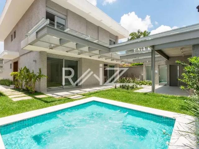 Casa / Sobrado para Venda em São Paulo/SP Alto de Pinheiros 4 Quartos