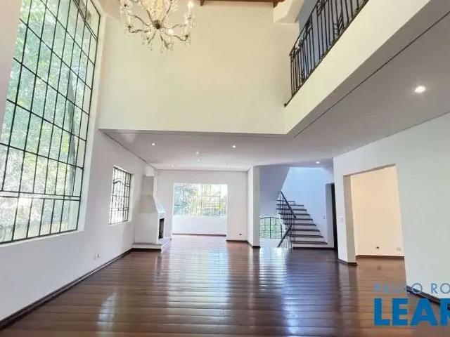 Casa / Sobrado para Venda em São Paulo/SP Alto de Pinheiros 4 Quartos