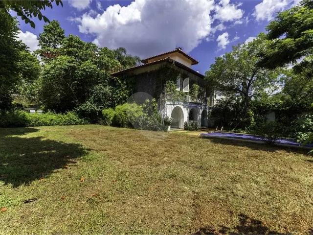 Casa / Sobrado para Venda em São Paulo/SP Alto de Pinheiros 4 Quartos
