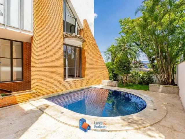 Casa / Sobrado para Venda em São Paulo/SP Alto de Pinheiros 4 Quartos