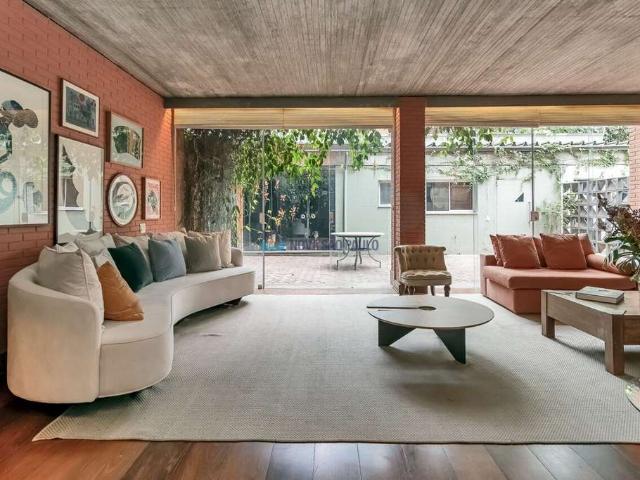 Casa / Sobrado para Venda em São Paulo/SP Alto de Pinheiros 4 Quartos