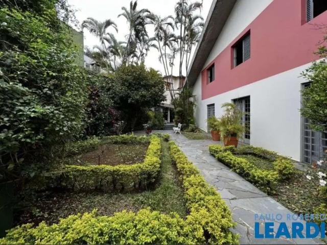Casa / Sobrado para Venda em São Paulo/SP Alto de Pinheiros 4 Quartos