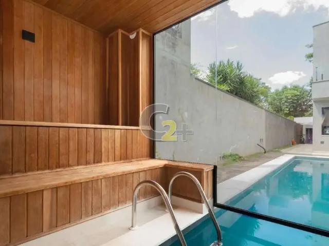 Casa / Sobrado para Venda em São Paulo/SP Alto de Pinheiros 4 Quartos