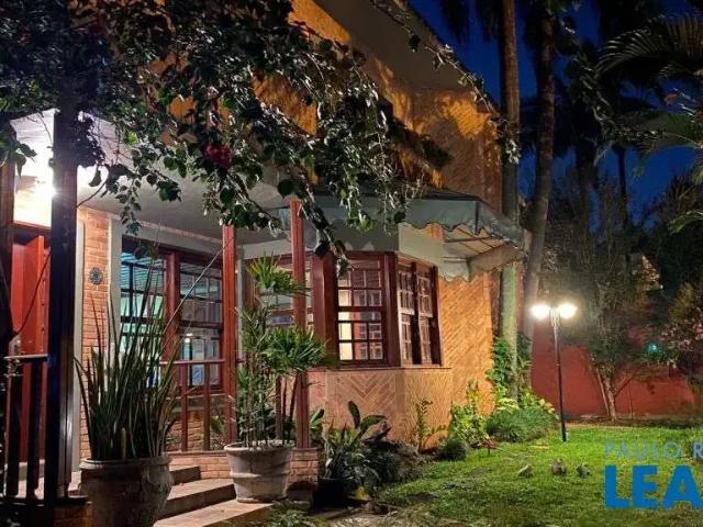Casa / Sobrado para Venda em São Paulo/SP Alto de Pinheiros 4 Quartos